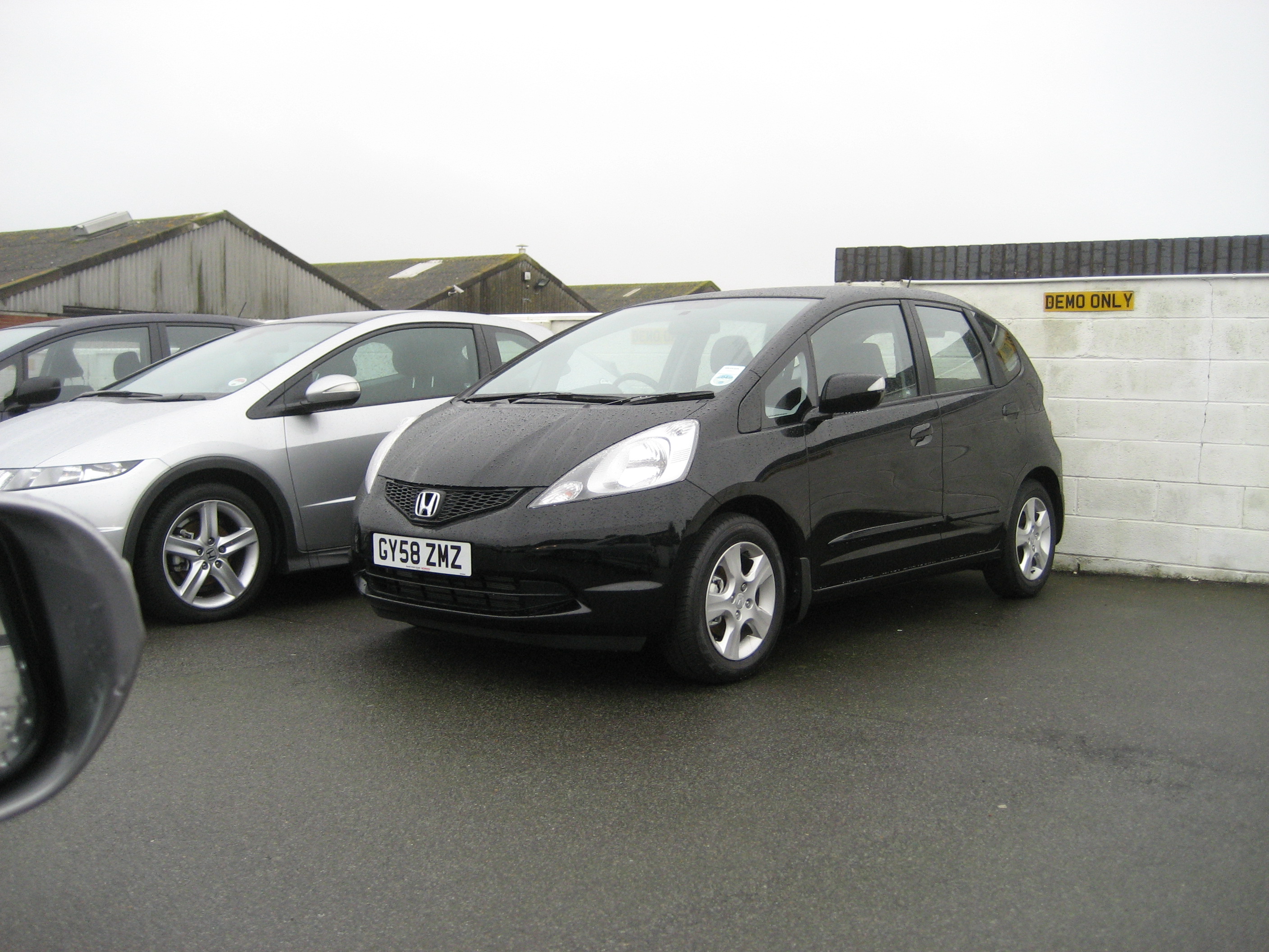 Honda jazz Mk2 (2008-2015) standard specification and model history